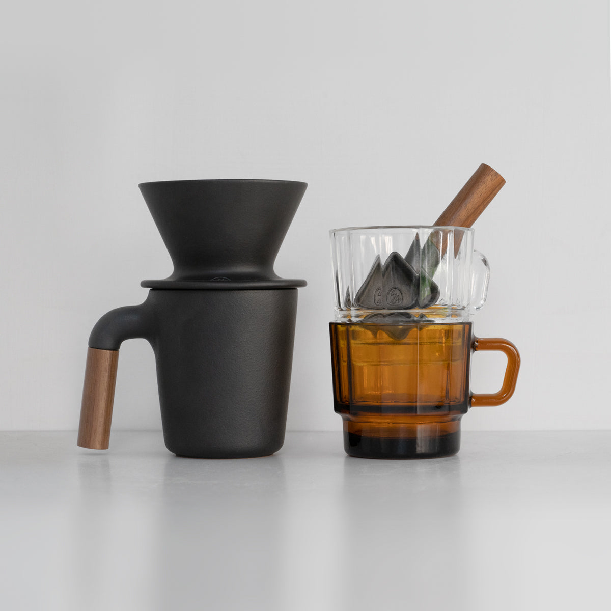 Patio - A ceramic pour over coffee filter for hand drip beginners – HMM®